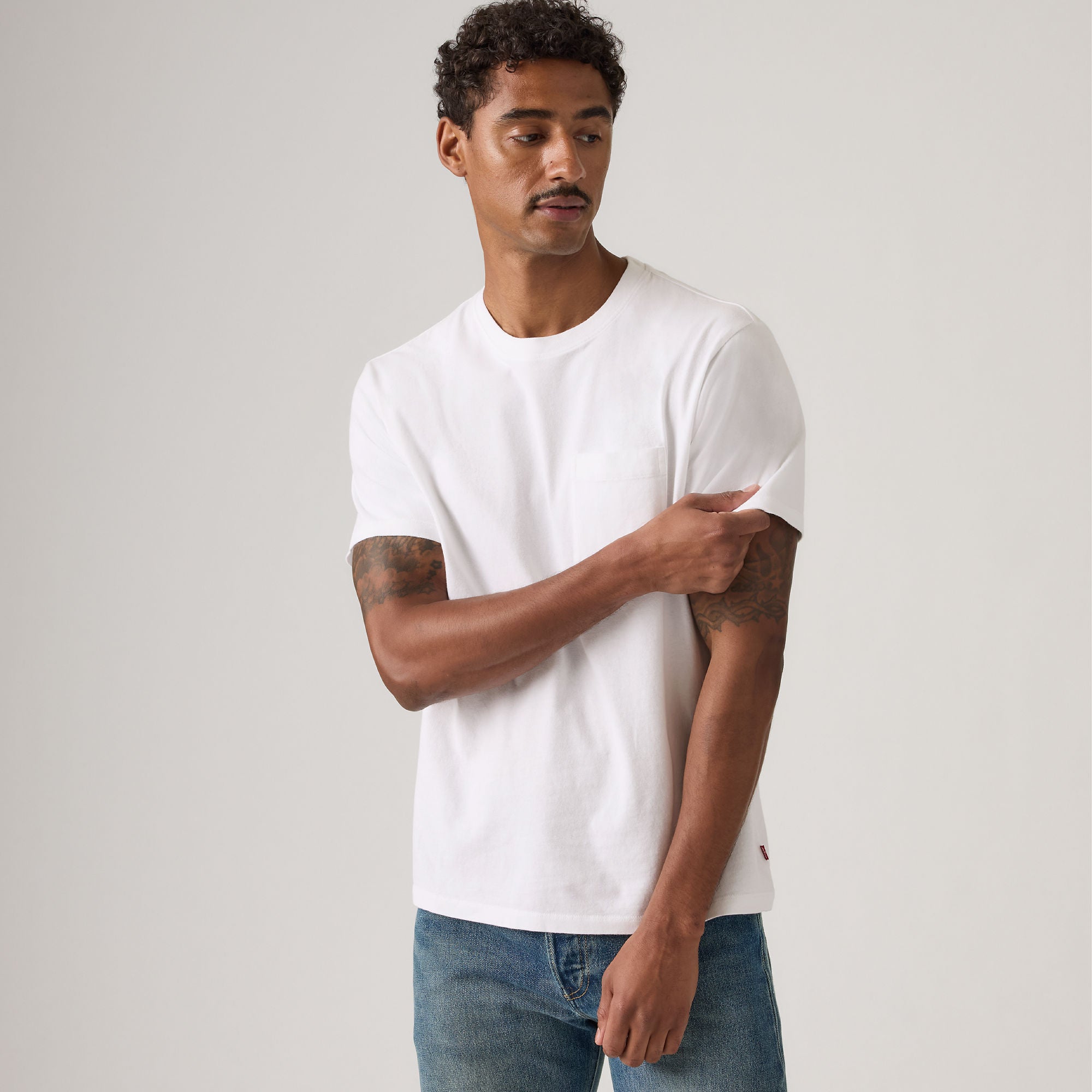 Levi's® Men's Essential Pocket Tee - Multicolor | Levi's SG