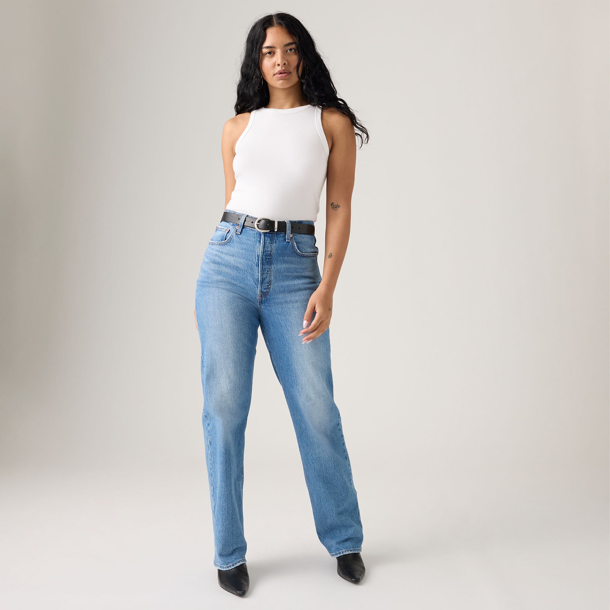 Levi's® Women's Ribcage Full-Length Jeans - Medium Indigo | Levi's SG